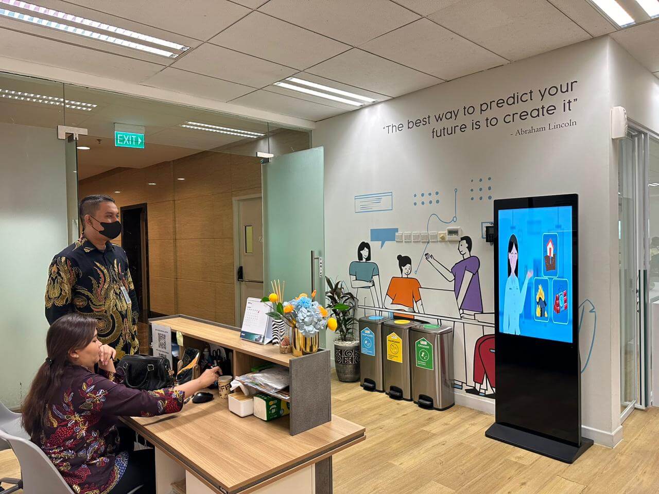 Neon Box – Evomotion